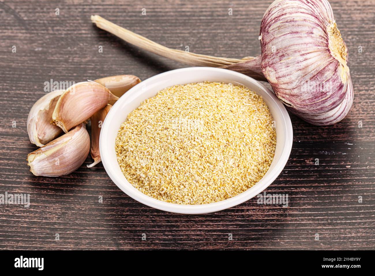 Dry granulated garlic aroma seasoning for cooking Stock Photo - Alamy