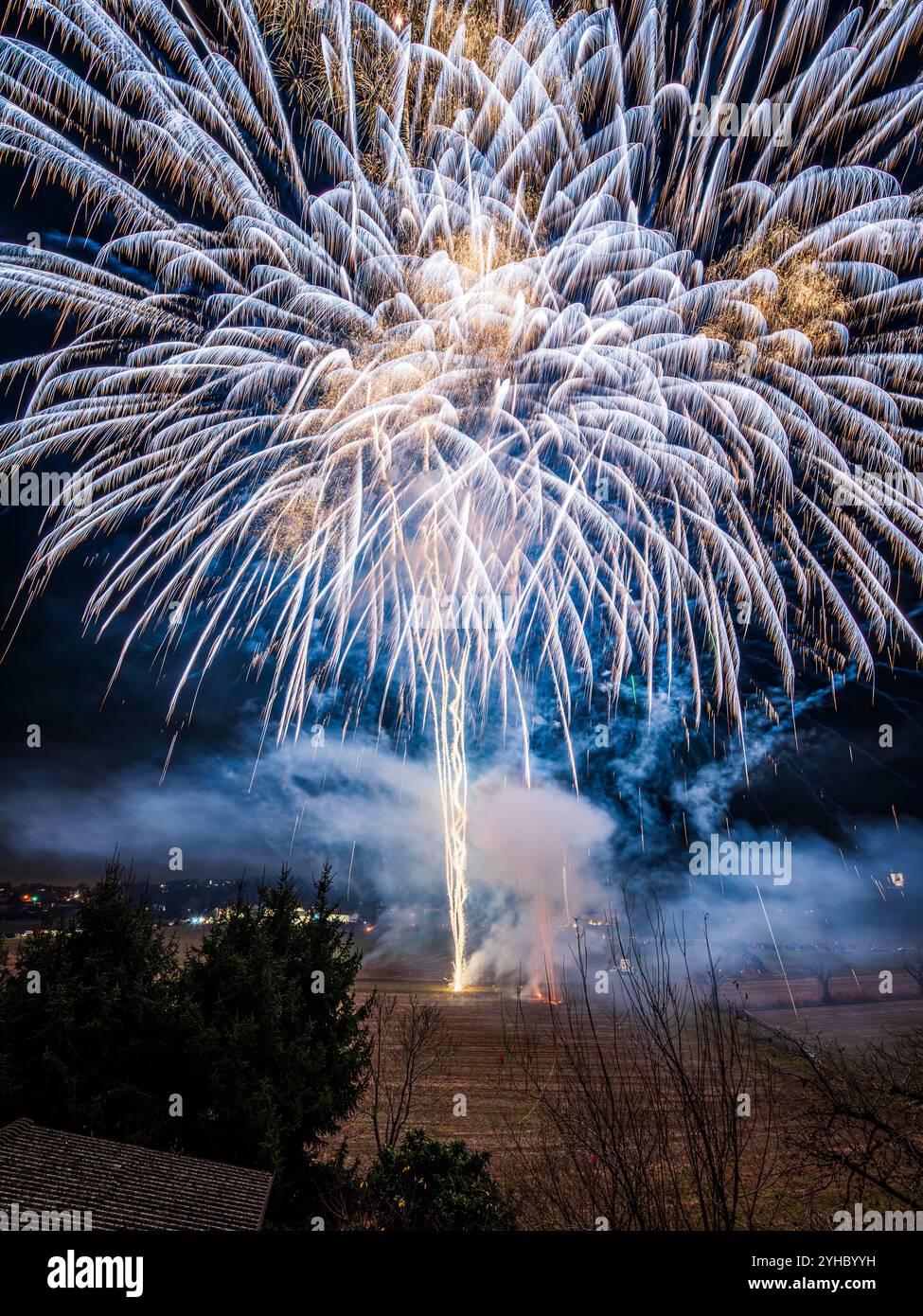 Ancient Christmas traditions in Friuli. Pignarul, Epiphany fires and ...