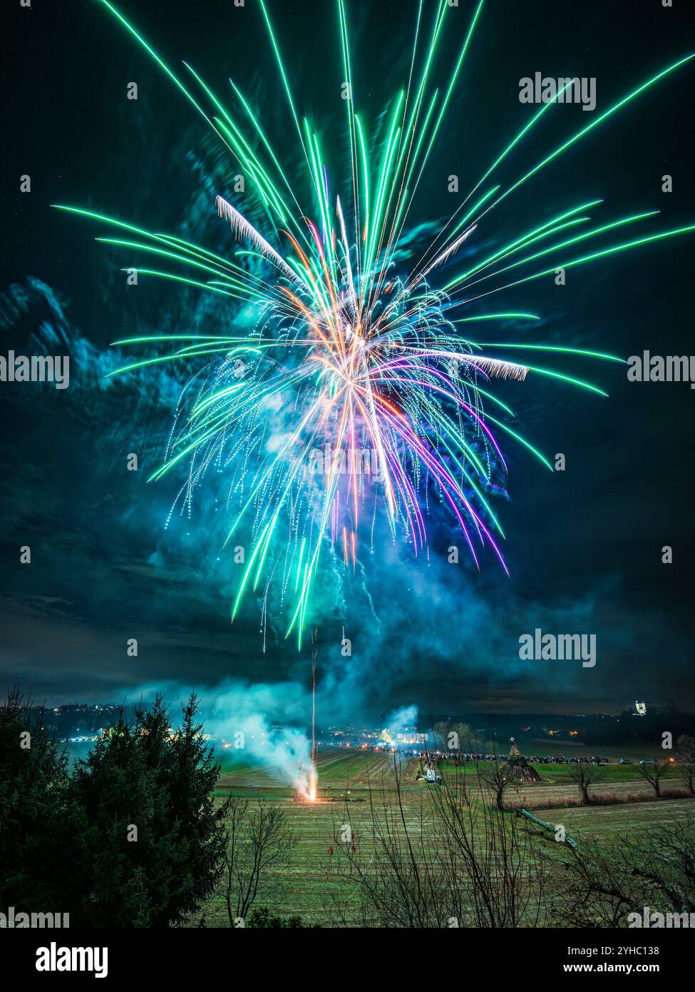 Ancient Christmas traditions in Friuli. Pignarul, Epiphany fires and ...