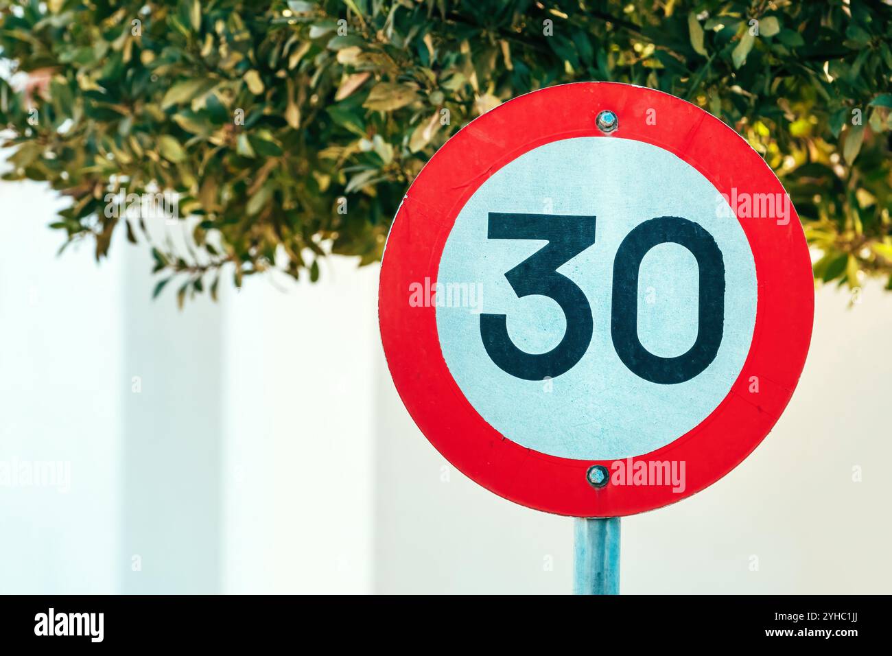 European speed limit sign hi-res stock photography and images - Alamy