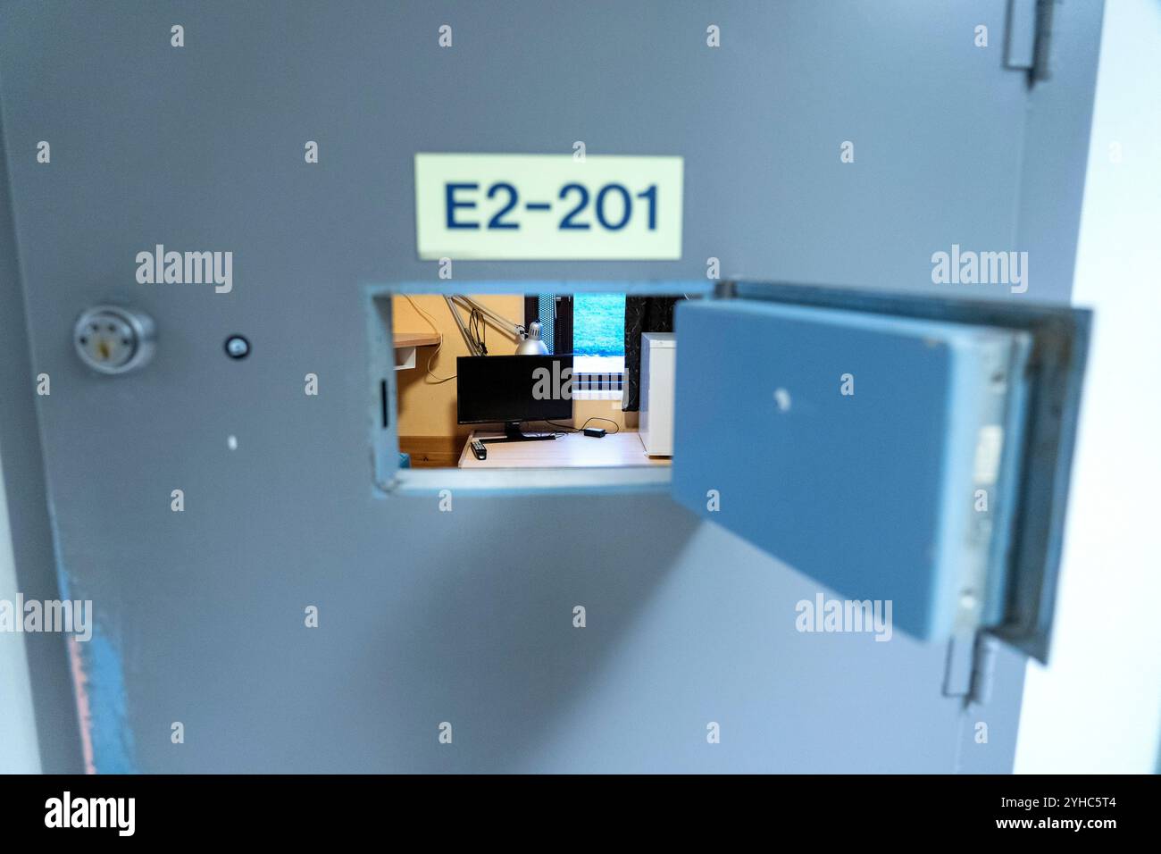 Trondheim 20241031. Cell in the E-building in Trondheim prison and ...