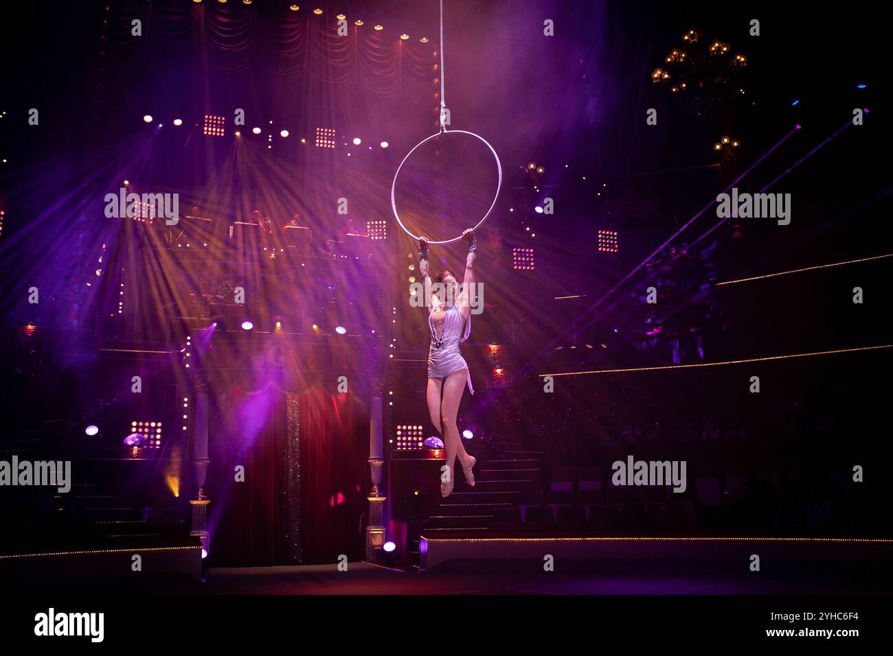 Animal circus in Paris, France Stock Photo - Alamy