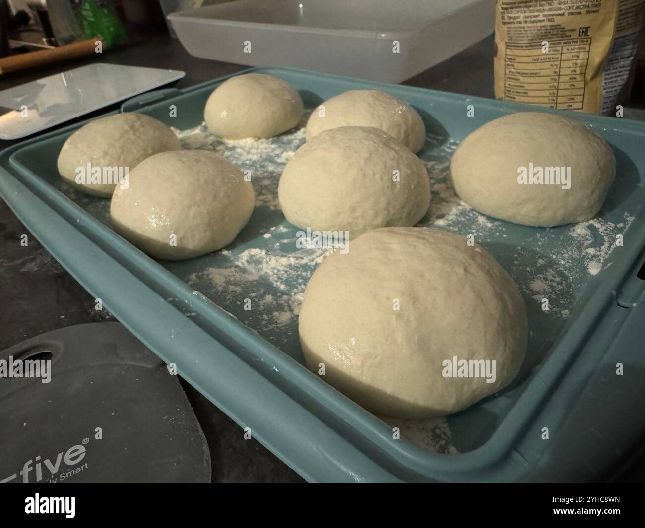 Proofed dough hi-res stock photography and images - Alamy