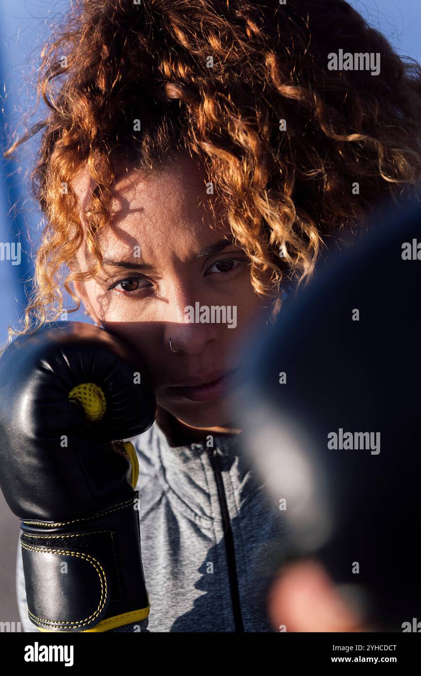 Close up boxing gloves hitting hi-res stock photography and images - Alamy