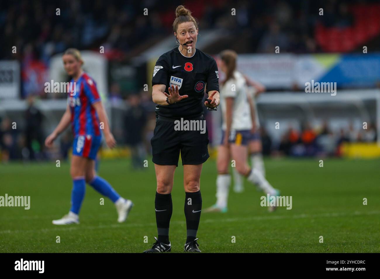 London, UK. 10th November 2024. Kirsty Dowle (referee) during Crystal ...