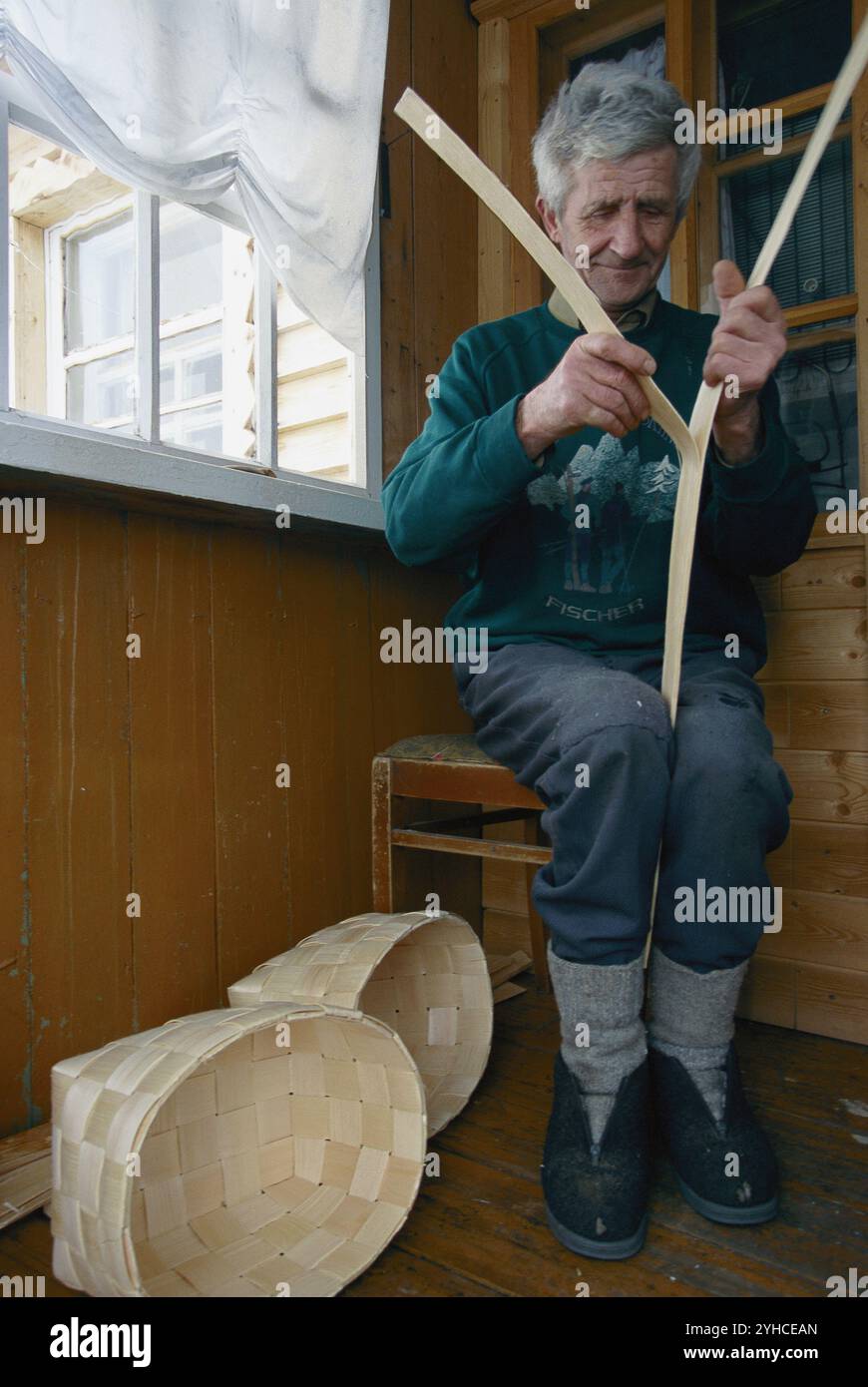 Basket making russia hi-res stock photography and images - Alamy