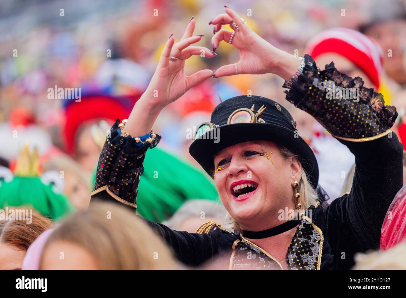 Cologne, Germany. 11th Nov, 2024. Jecken celebrate the start of the ...
