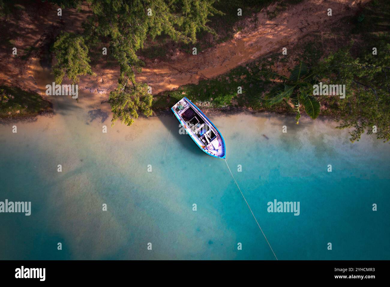 Tropical beach shot from water hi-res stock photography and images - Alamy