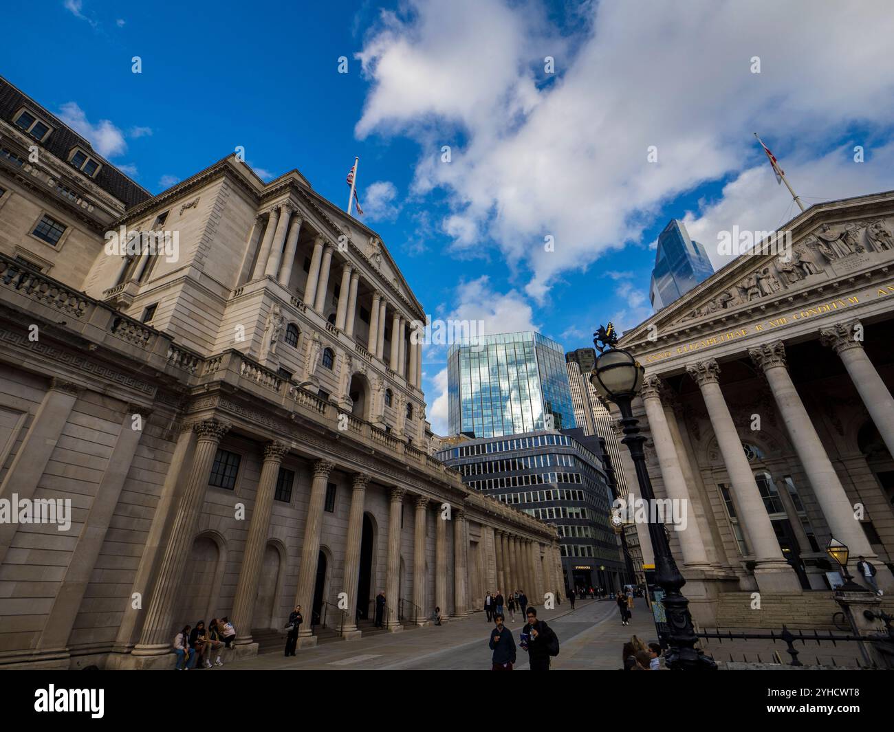 People walking in front of the Bank of England, City of London, England ...
