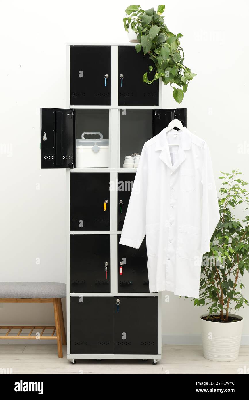 Hospital changing room hi-res stock photography and images - Alamy