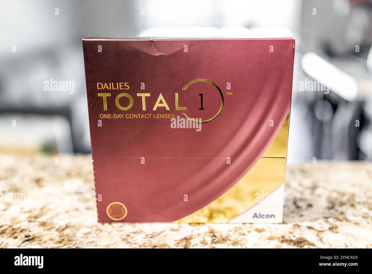 Alcon lens hi-res stock photography and images - Alamy