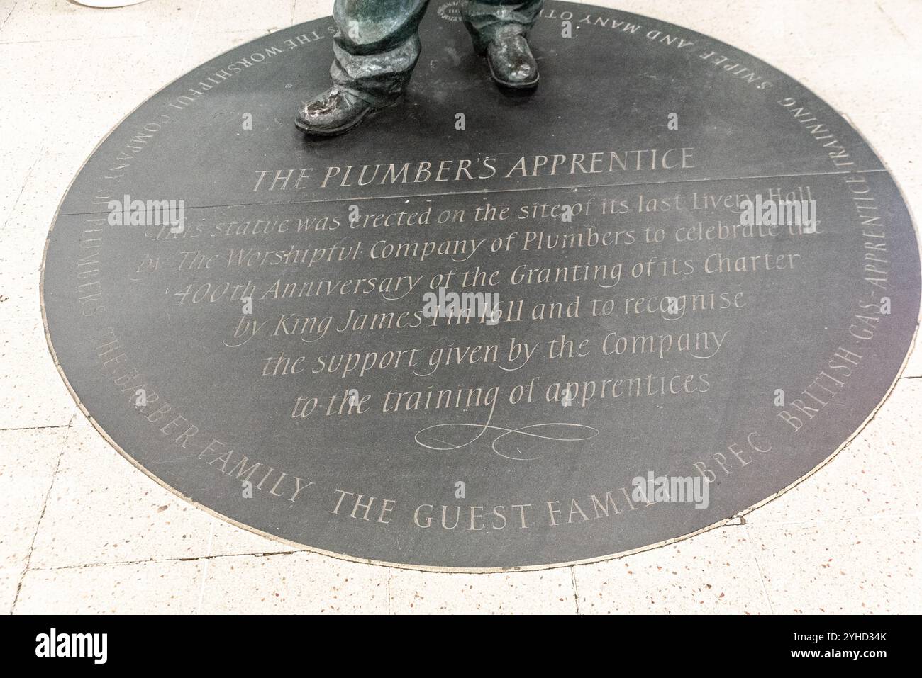The Plumber's Apprentice statue, Cannon Street station in City of ...