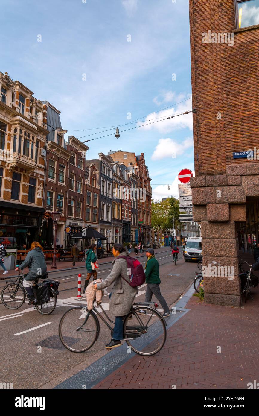 Amsterdam, NL, 11 OCT 2021: Typical Dutch buildings and scenic streets ...