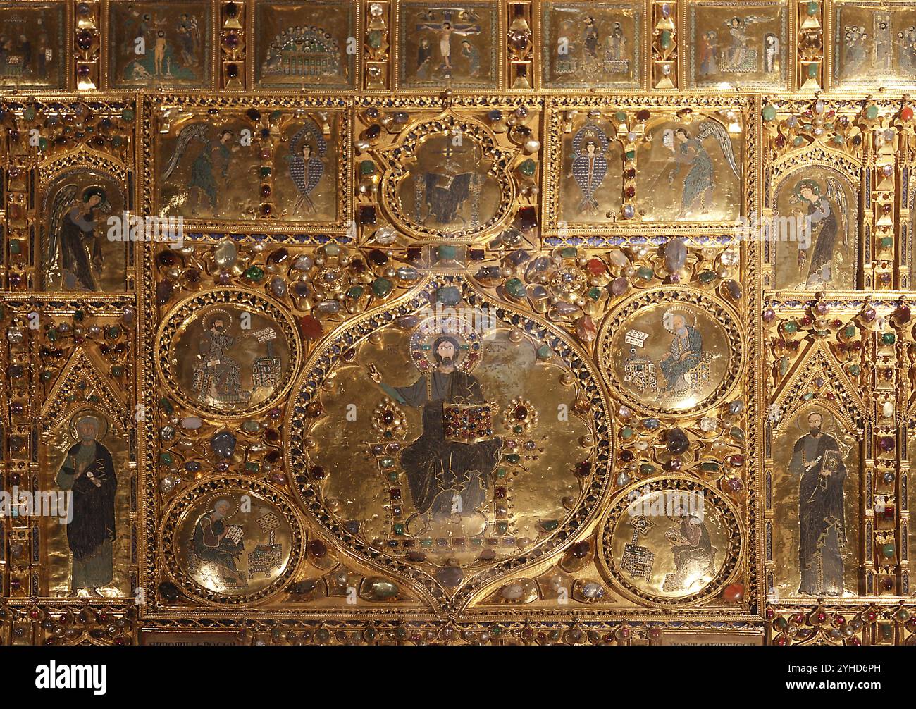 Golden altarpiece (Pala d'Oro) in the Basilica di San Marco, Venice, Veneto, Italy, Europe Stock ...