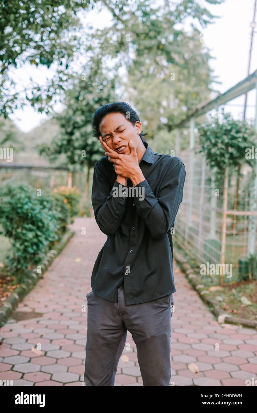 Pained expression hi-res stock photography and images - Alamy