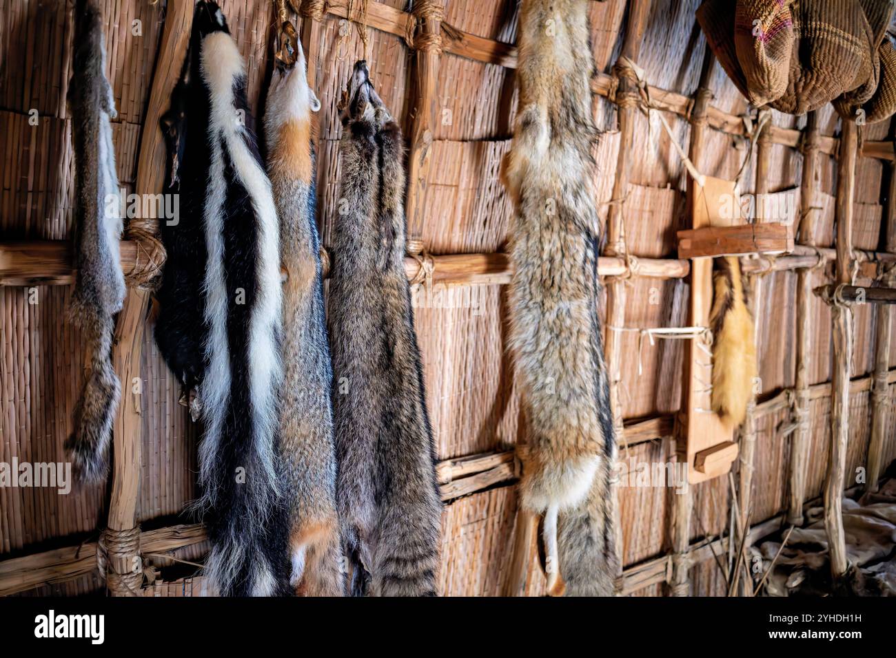 Native american village layout hi-res stock photography and images - Alamy