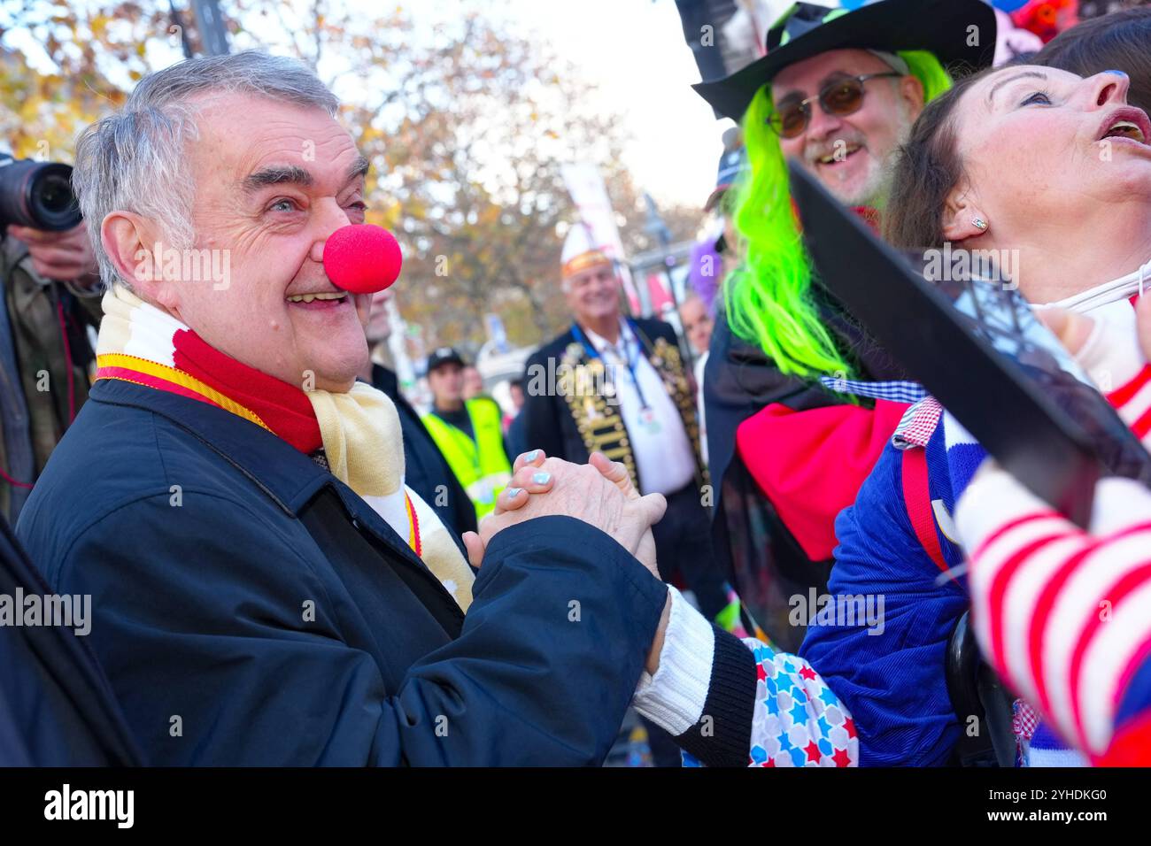 Koelner Karneval, Sessionseroeffnung 2024 am Heumarkt NRW Innenminister ...