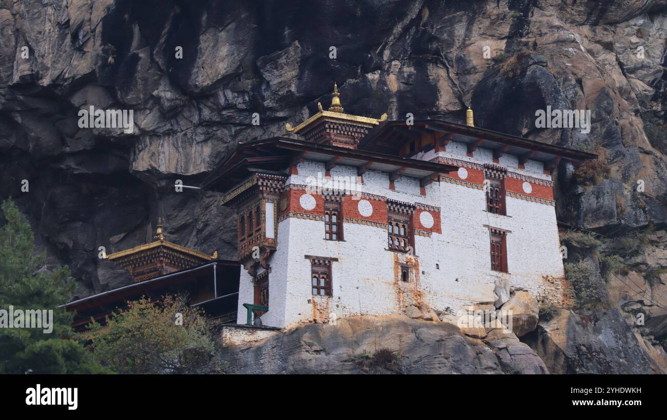 Tiger's Nest Monastery (Paro Taktsang) - a renowned Buddhist monastery ...