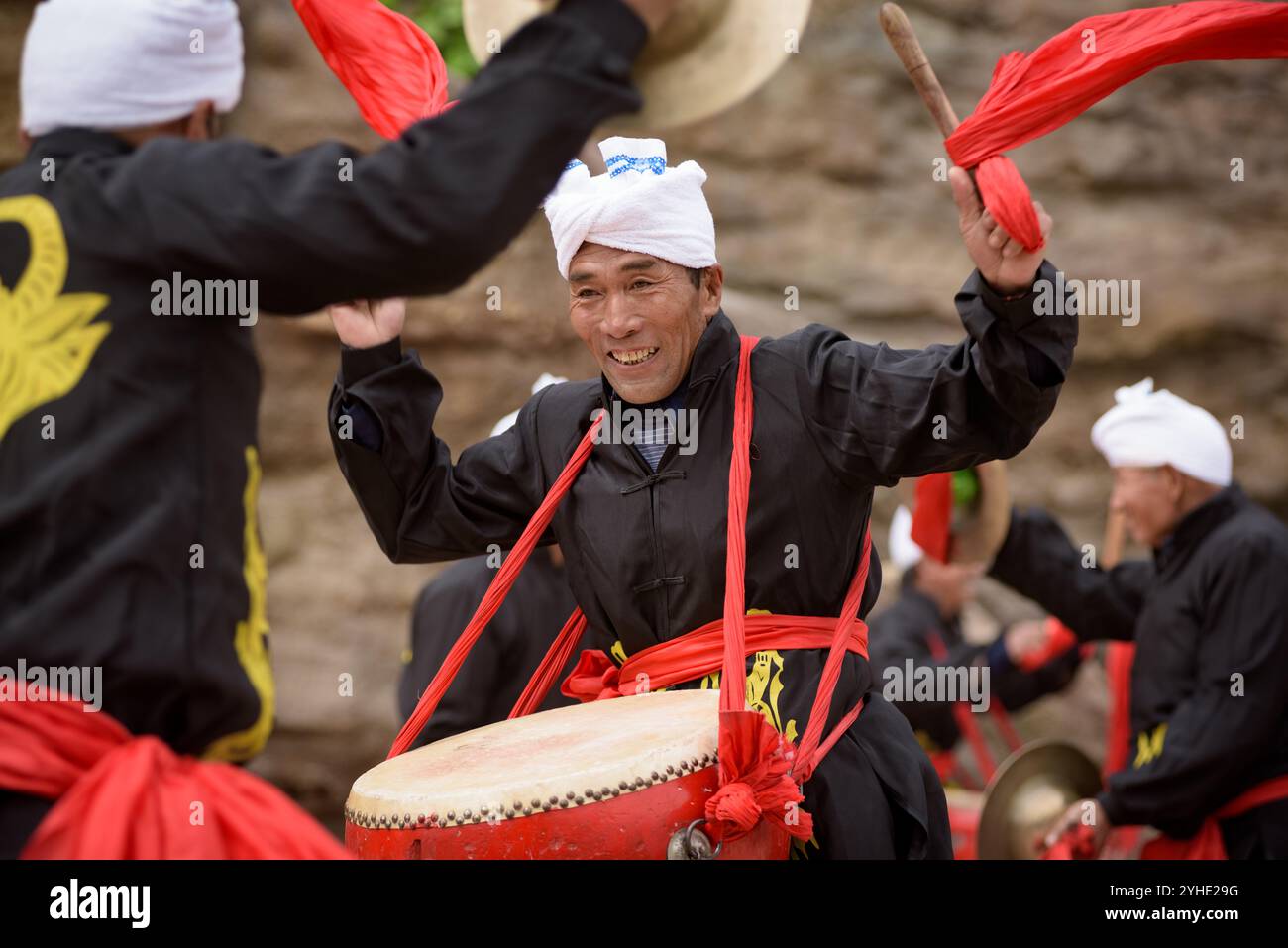 Waist Drum performance at Hukou Waterfall on the Yellow River in ...