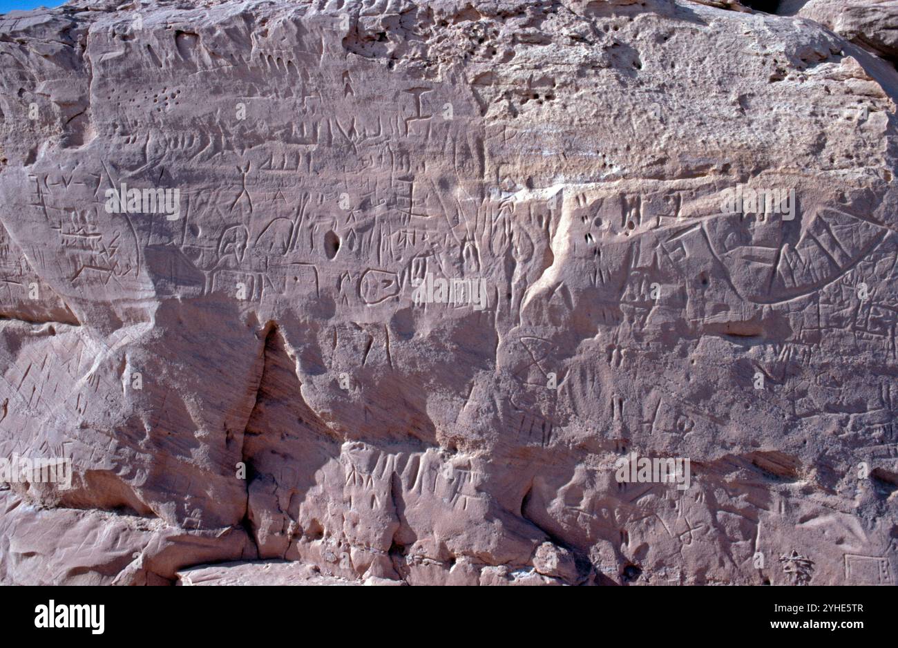 Prehistoric inscription on rock, 3000 to 3500 years old, Dakhla Oasis ...