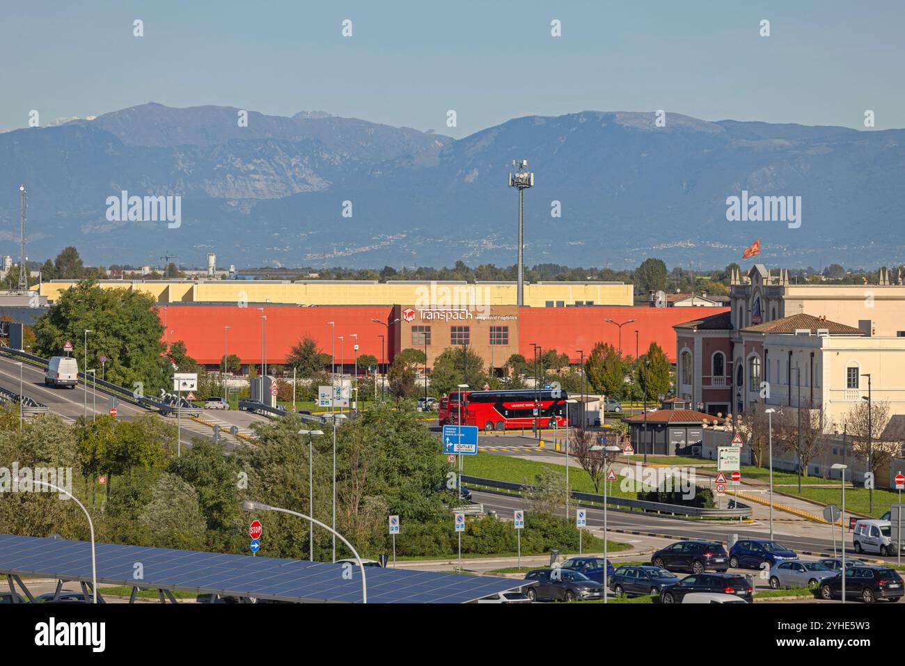 Logistics warehouse italy hi-res stock photography and images - Alamy