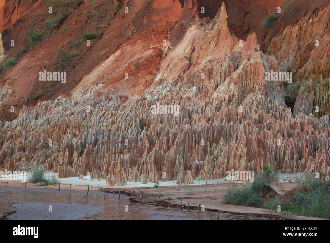 Tsingy rouge, madagascar hi-res stock photography and images - Alamy