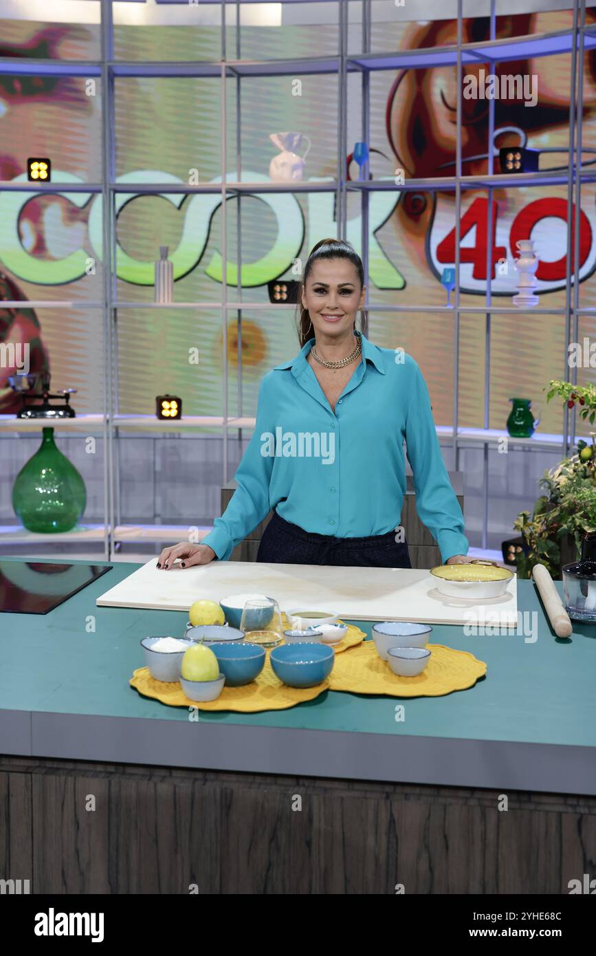 Napoli, Italia. 11th Nov, 2024. Napoli 11 novembre 2024, studi televisivi Rai programma Cook40 ...