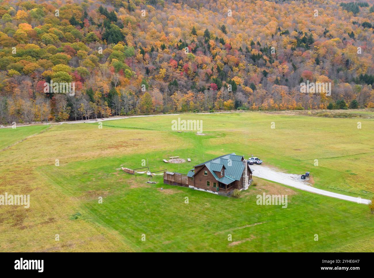 Aerial view isolated houses hi-res stock photography and images - Alamy