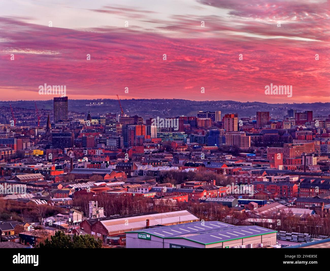 St pauls south west tower hi-res stock photography and images - Alamy
