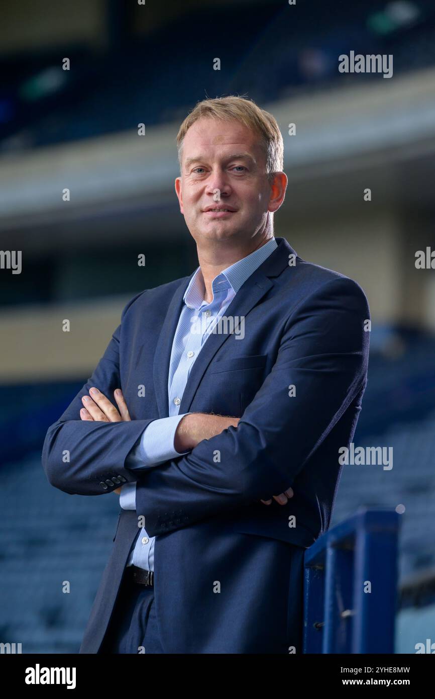 Hampden park stadium seats hi-res stock photography and images - Alamy