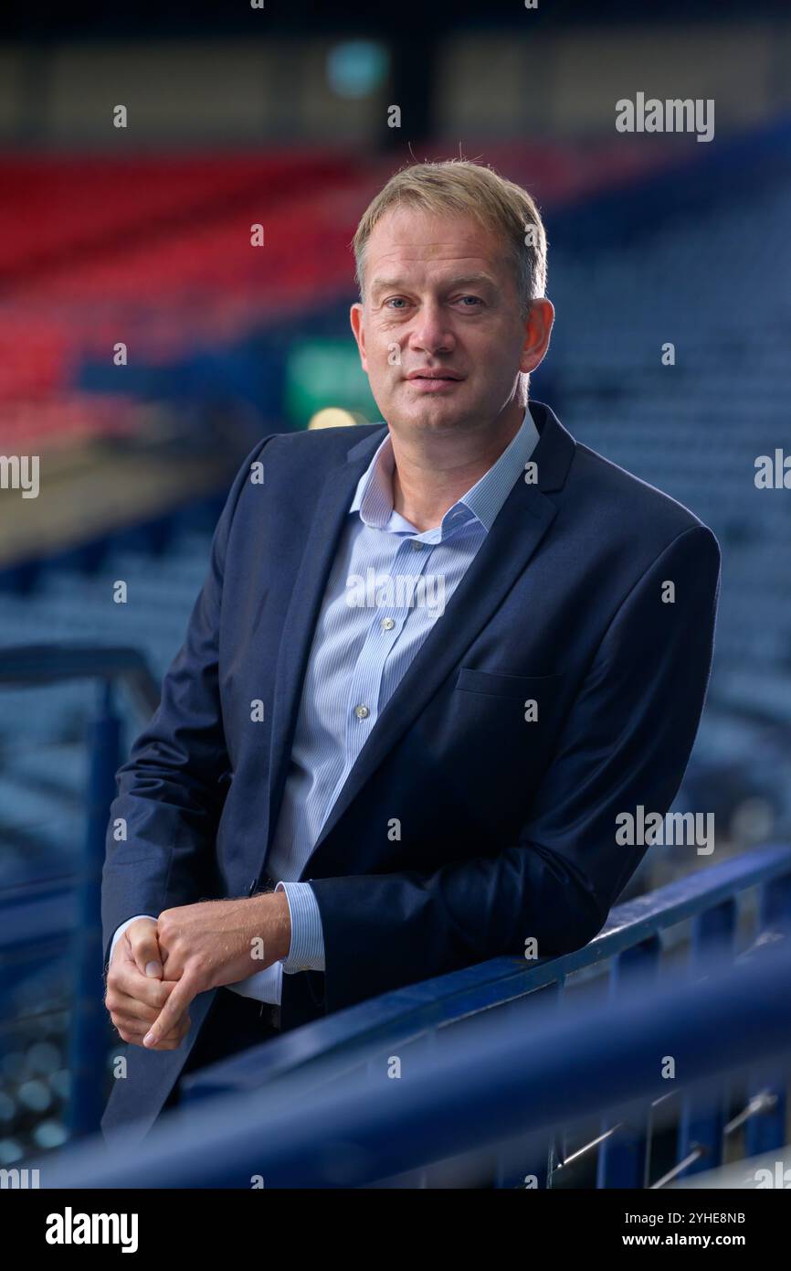 Hampden park stadium seats hi-res stock photography and images - Alamy