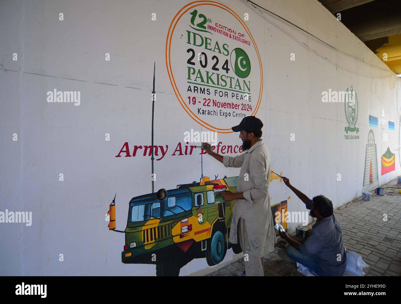 Wall beautification hi-res stock photography and images - Alamy
