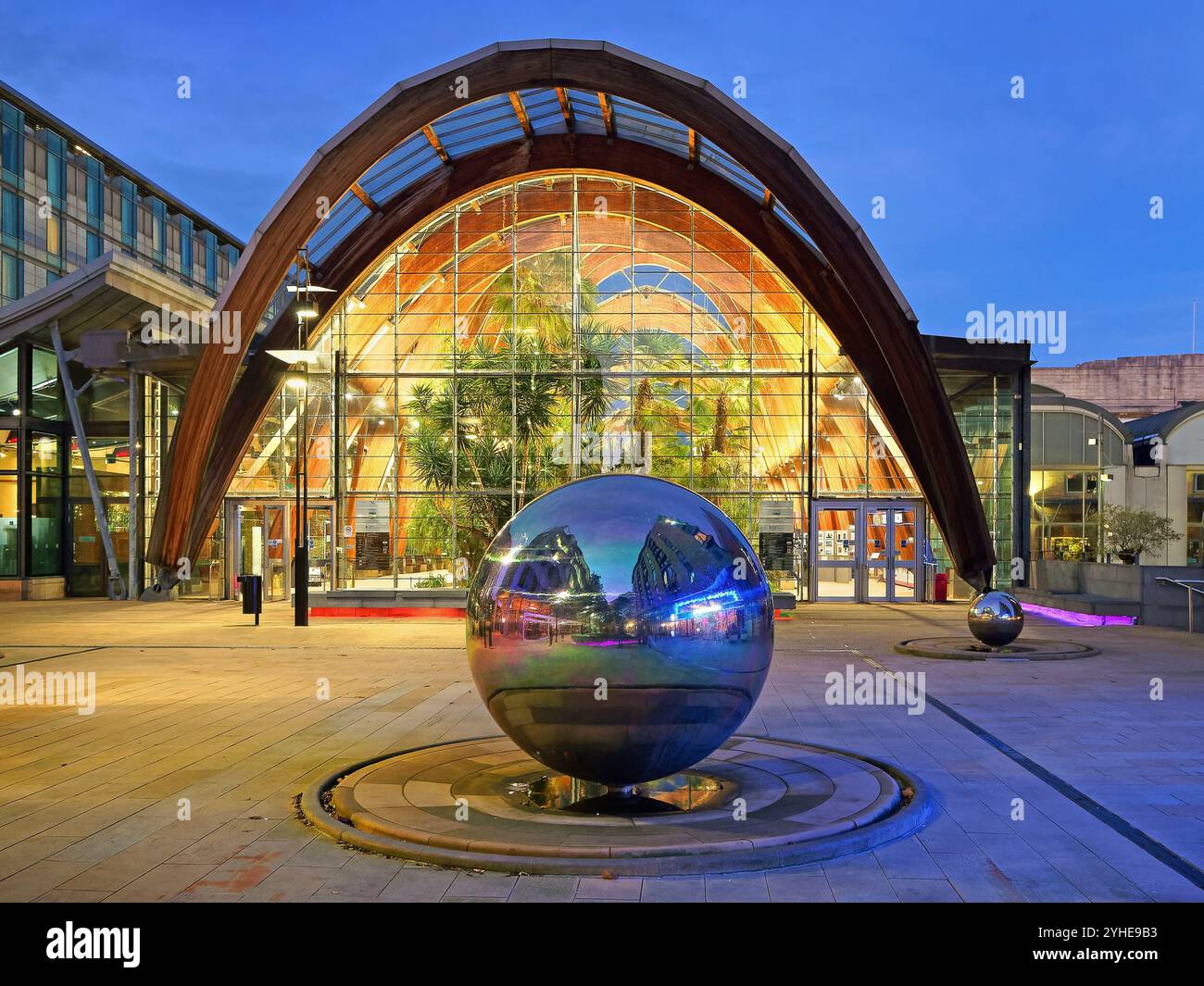East yorkshire iconic building hi-res stock photography and images - Alamy