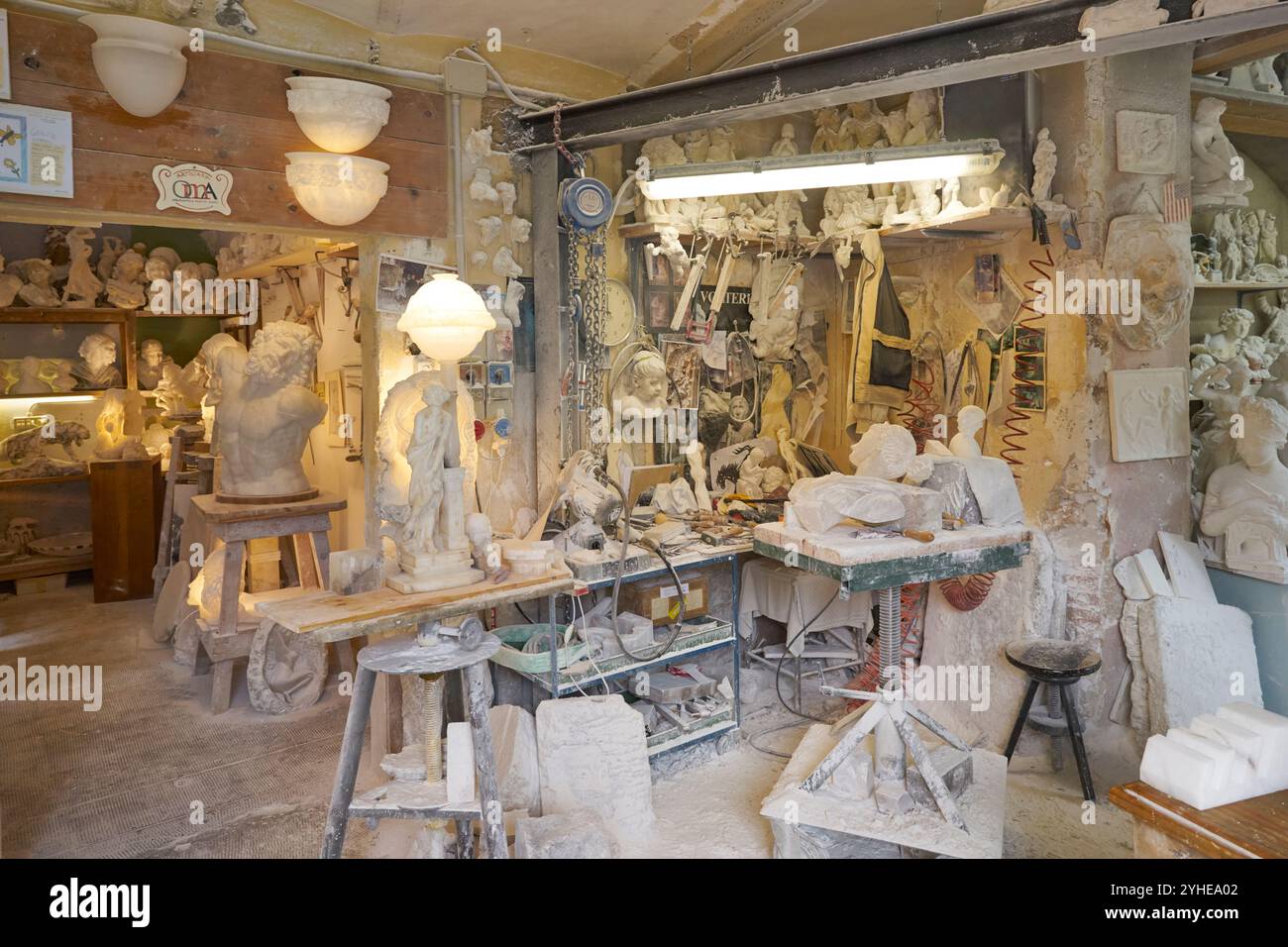 Tuscany, Volterra, alab'Arte alabaster workshop Stock Photo - Alamy