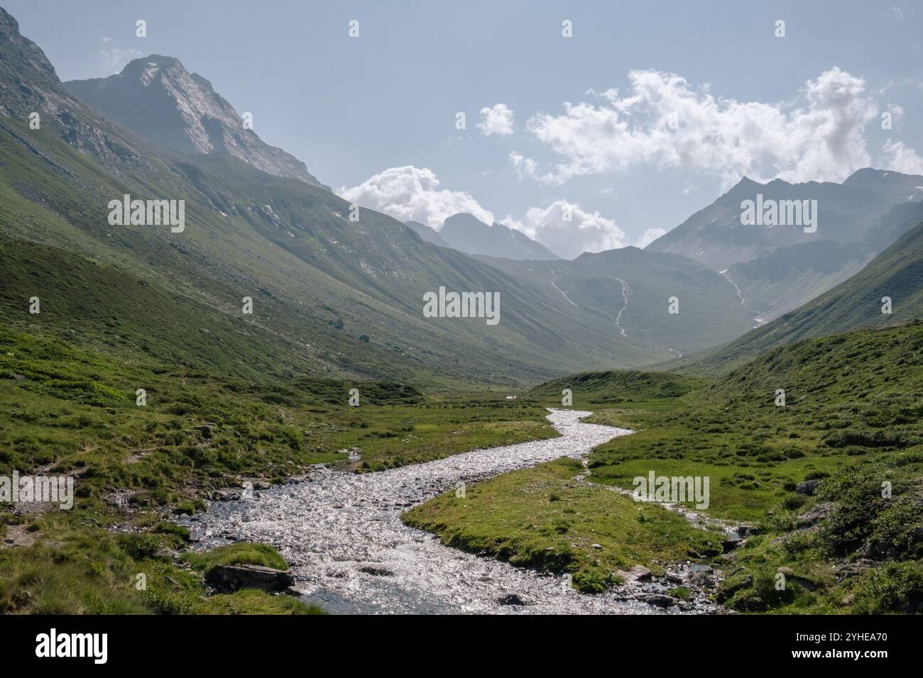 Winding body of water hi-res stock photography and images - Alamy