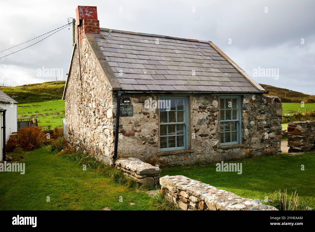 maggies parlour tiny stone cottage now airbnb malin head, county ...
