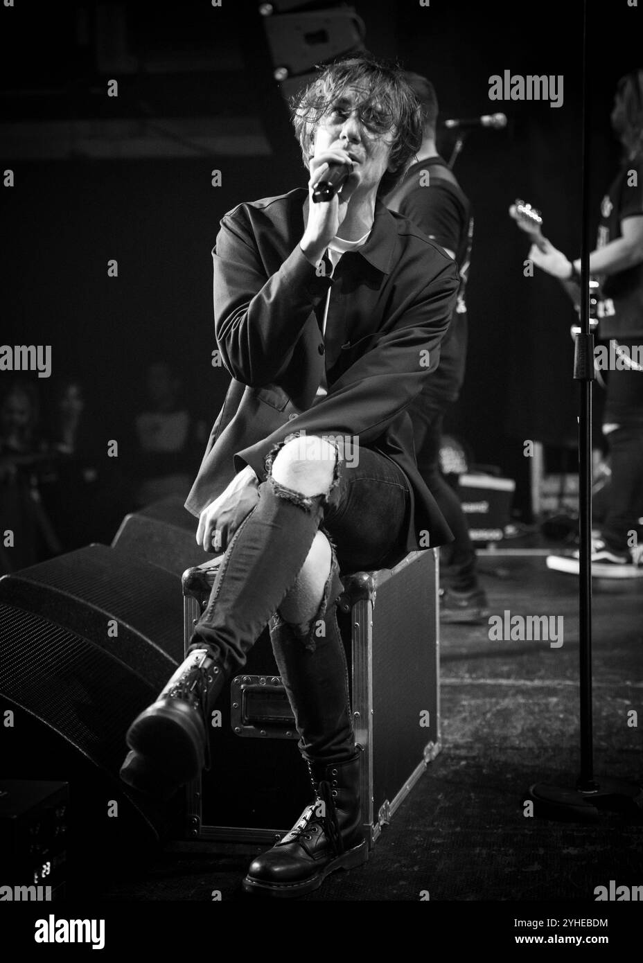 Concert fall Black and White Stock Photos & Images - Alamy