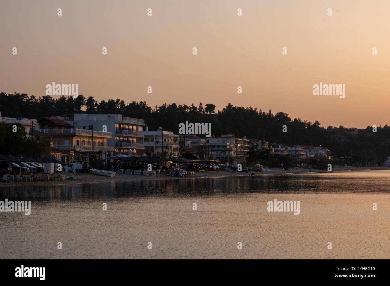 Nature and sea buildings hi-res stock photography and images - Alamy