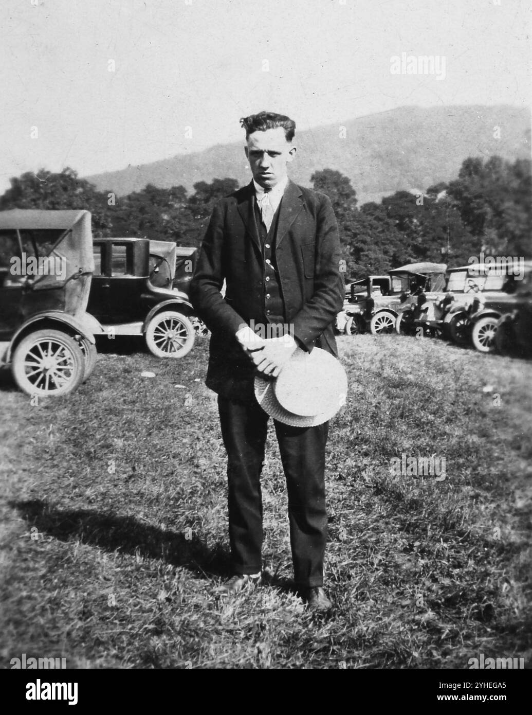 Hand old man in Black and White Stock Photos & Images - Alamy