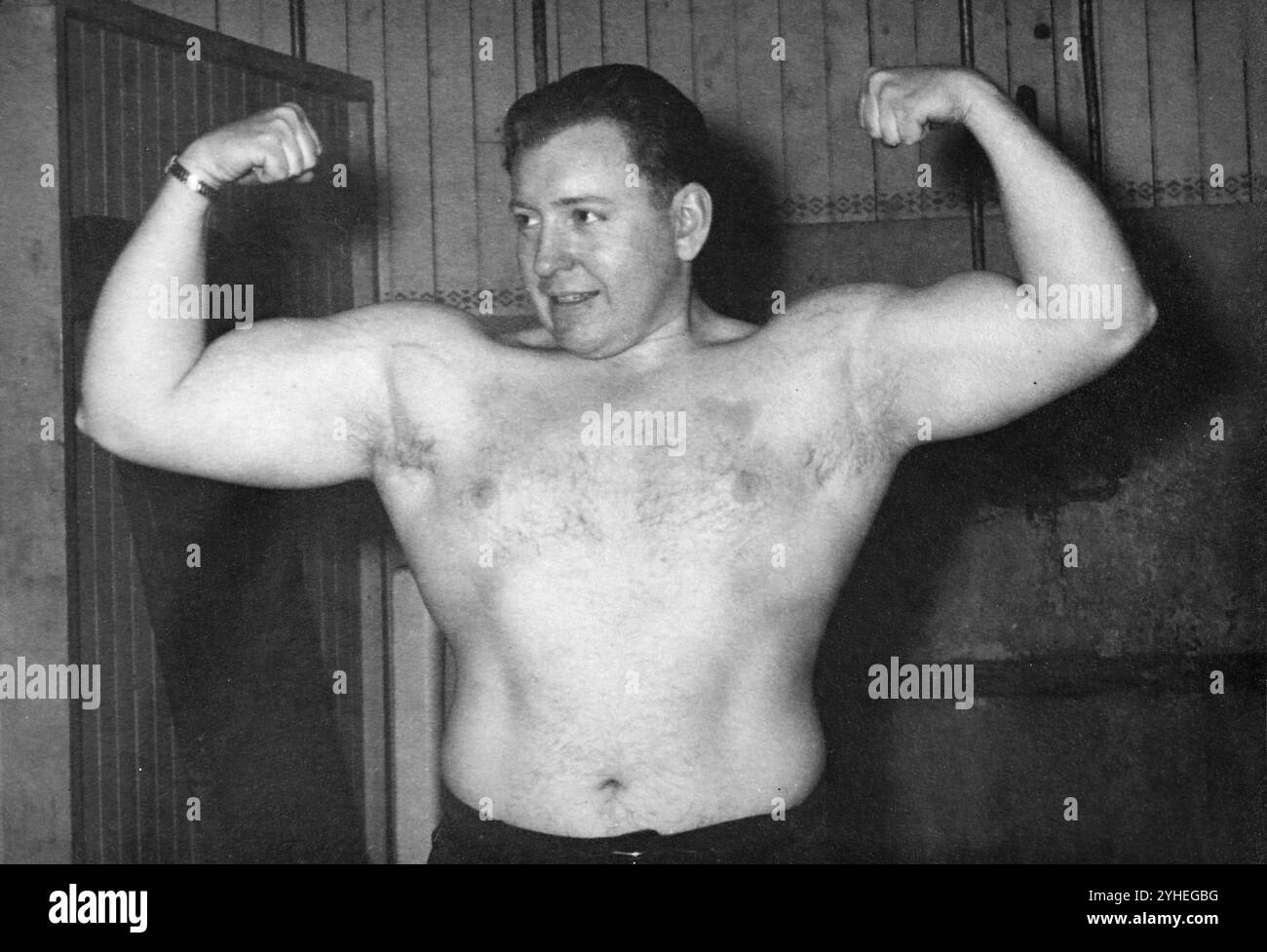 Body builder vintage hi-res stock photography and images - Alamy