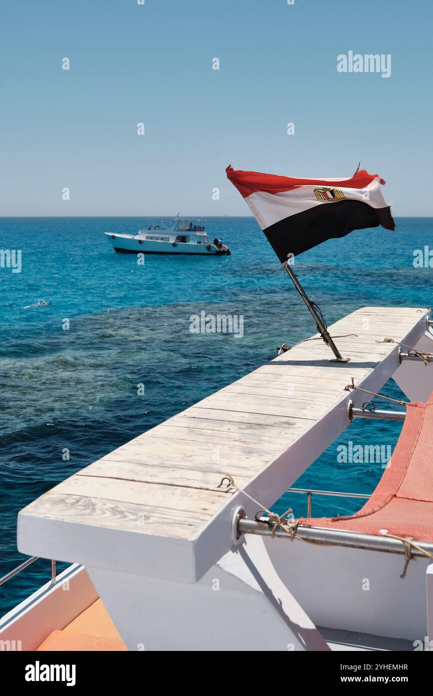 Egypt flag motion video waving hi-res stock photography and images - Alamy