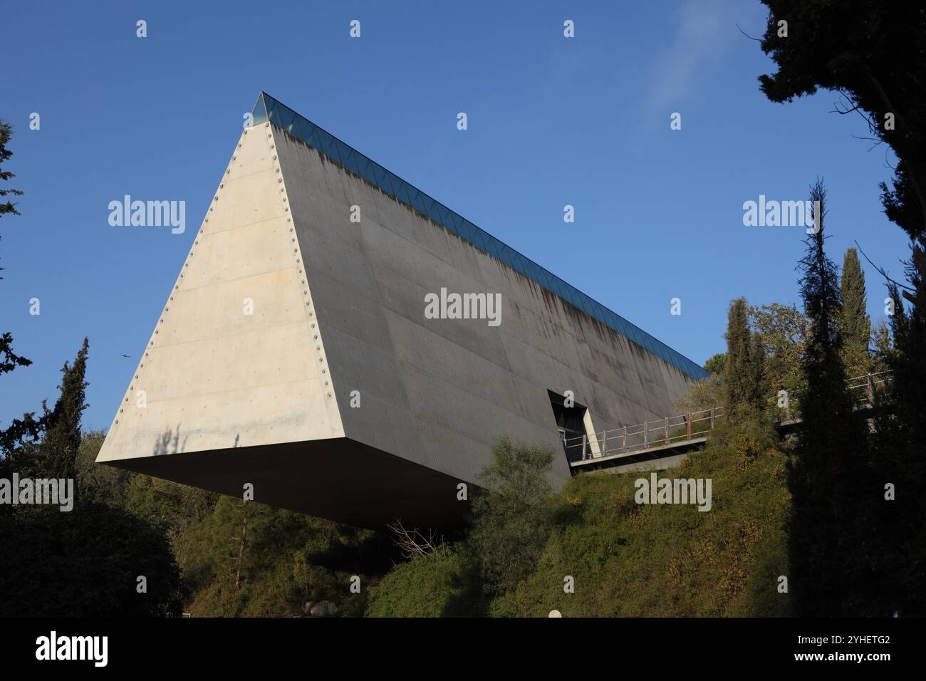 Entrance to the triangular building where the main display and exhibits ...