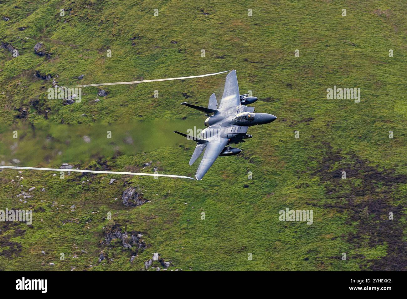 USAF F-15 out of RAF Lakenheath flying The Mach Loop Wales ,The Mach ...