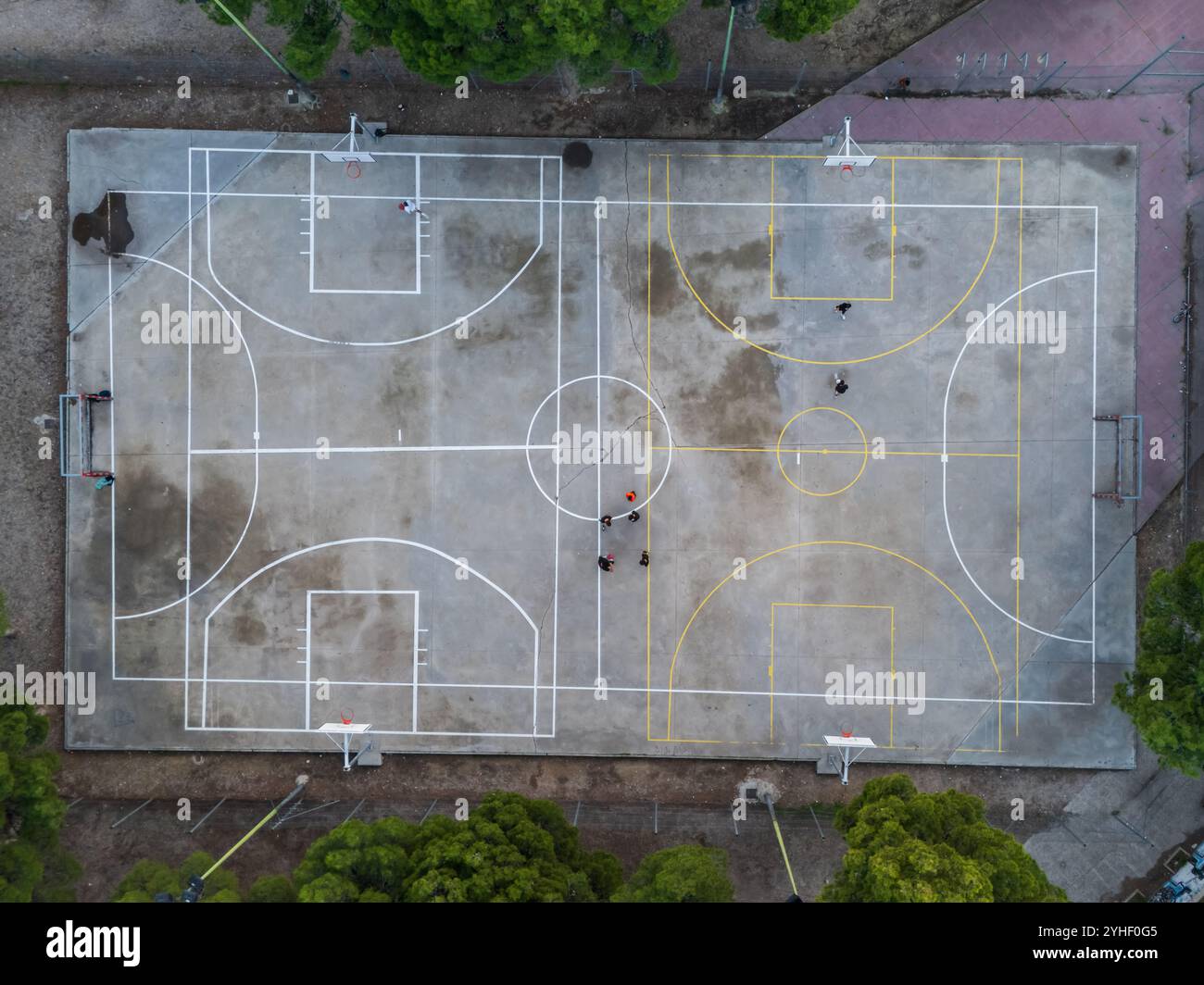Community basketball courts hi-res stock photography and images - Alamy