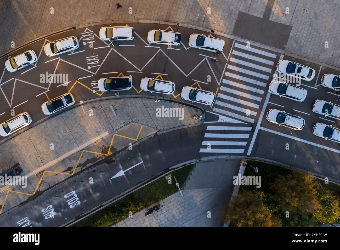 Aerial view of taxi and bus stop outside Zaragoza–Delicias railway and ...