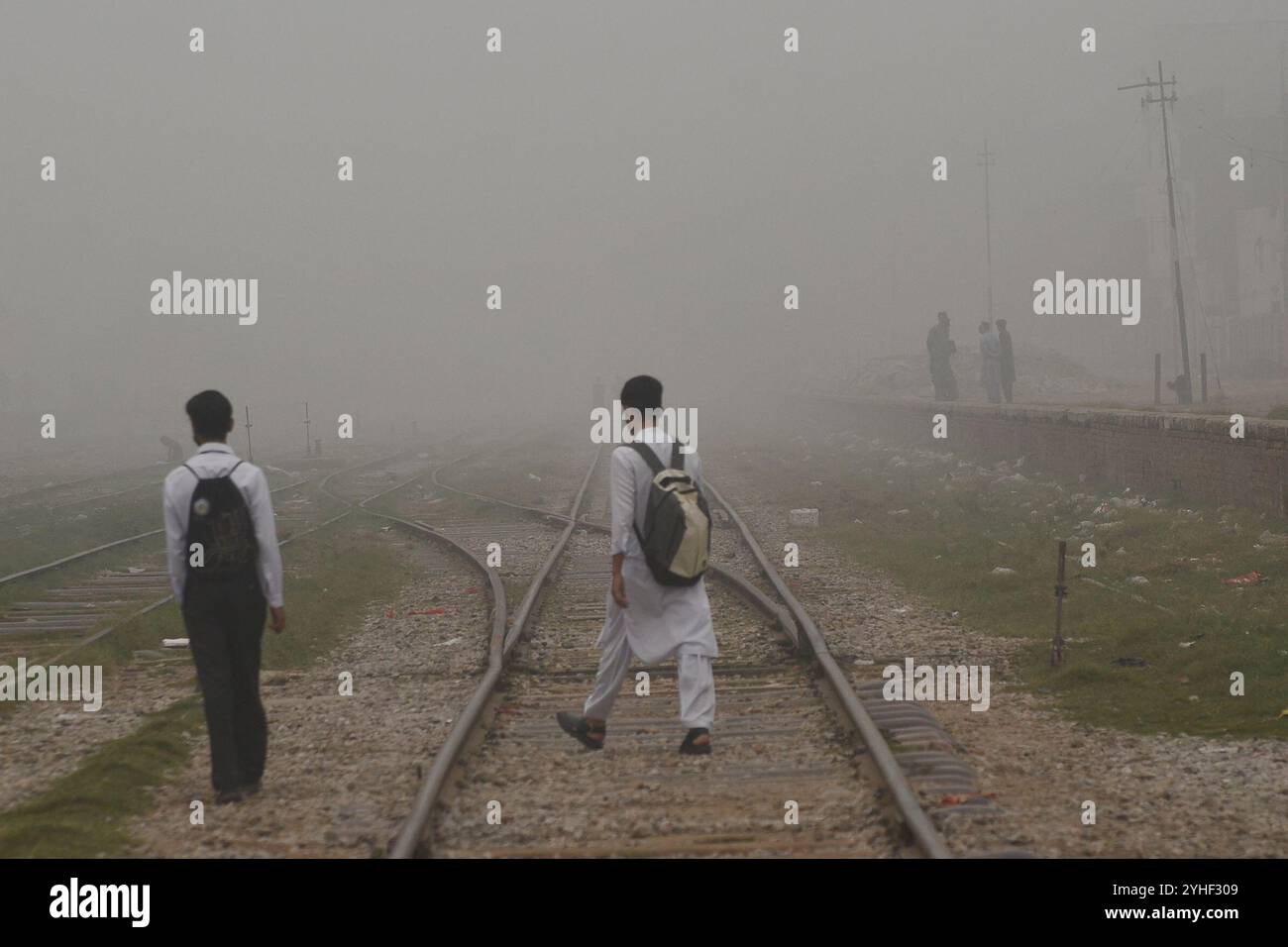 November 11, 2024, Peshawar, Peshawar, Pakistan: Lahore, Multan, Peshawar most polluted cities ...