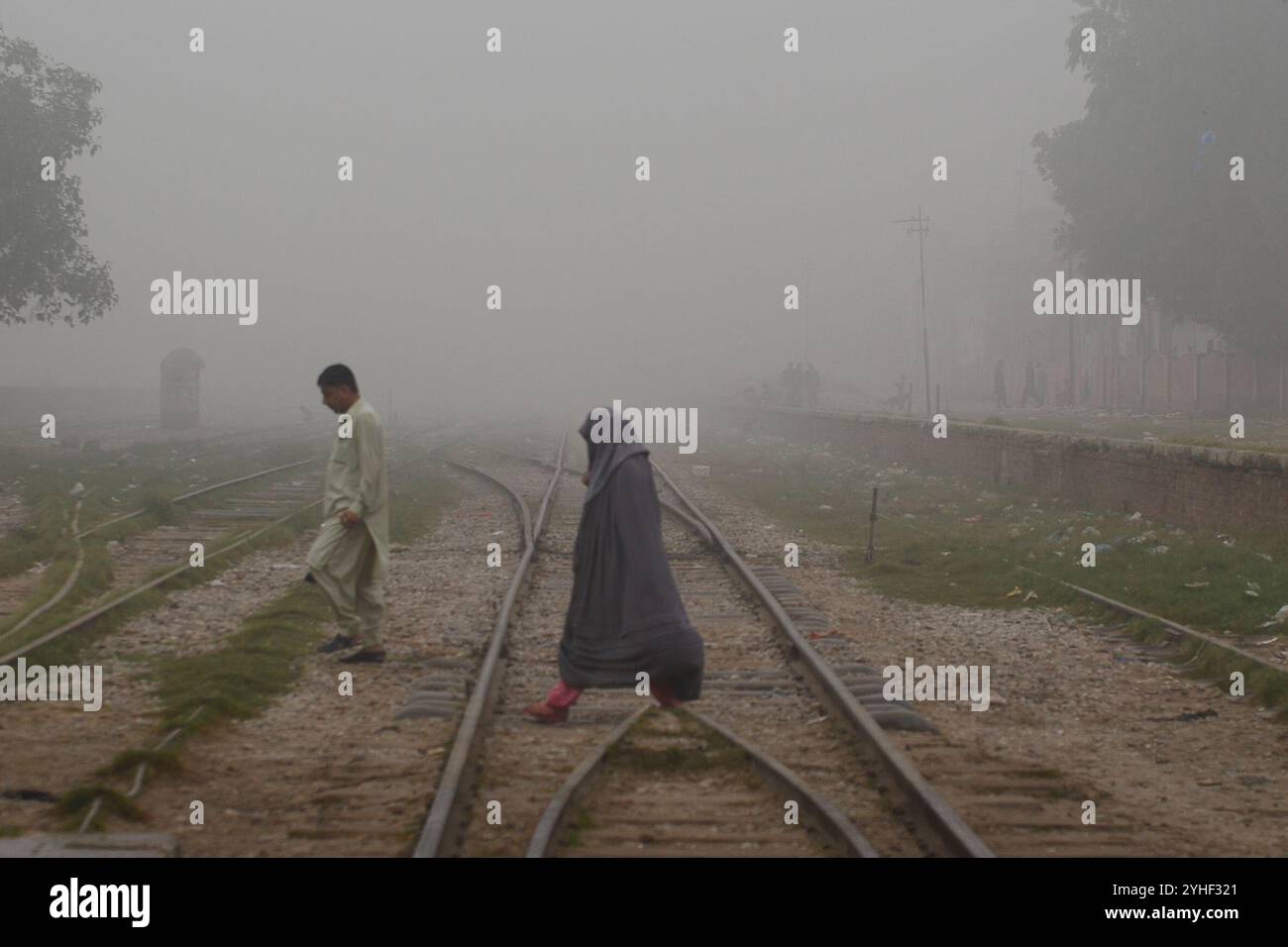 November 11, 2024, Peshawar, Peshawar, Pakistan: Lahore, Multan, Peshawar most polluted cities ...