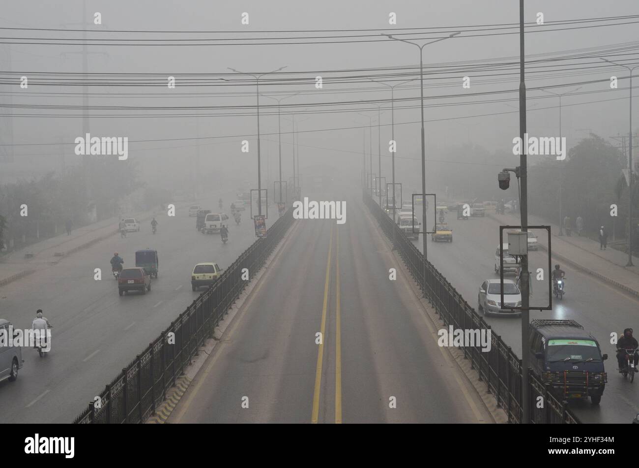 November 11, 2024, Peshawar, Peshawar, Pakistan: Lahore, Multan, Peshawar most polluted cities ...