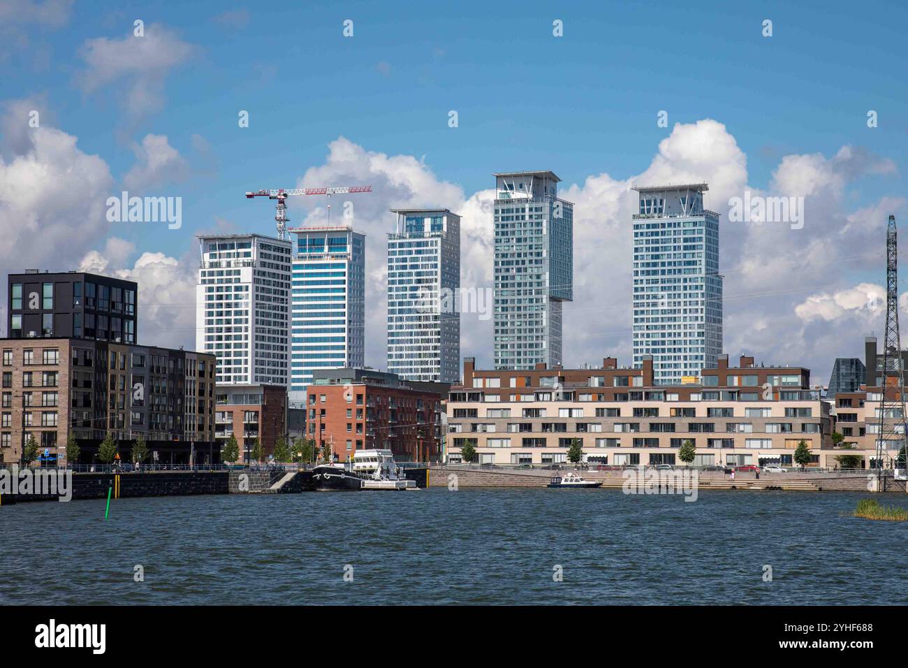 Skyscrapers urban high rise hi-res stock photography and images - Alamy