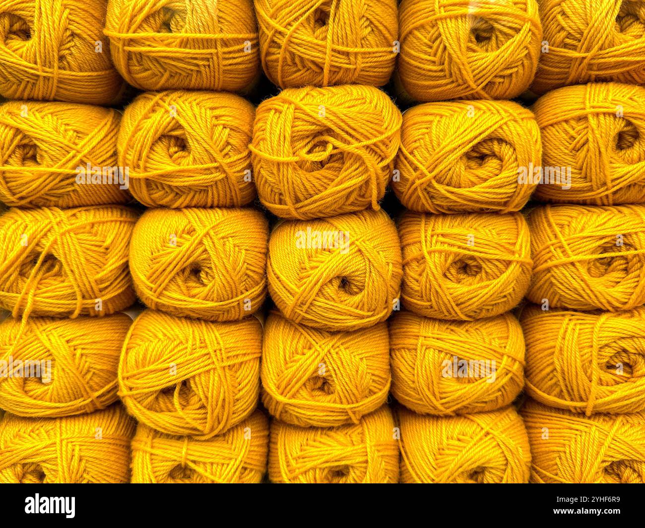 Close up yellow shopping hi-res stock photography and images - Alamy